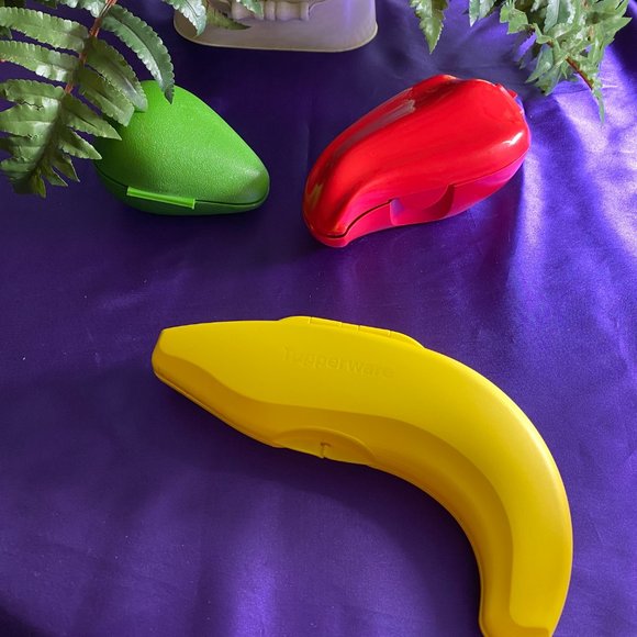 Tupperware | Kitchen | Tupperware Banana Chilipepper Avocado Keeper ...